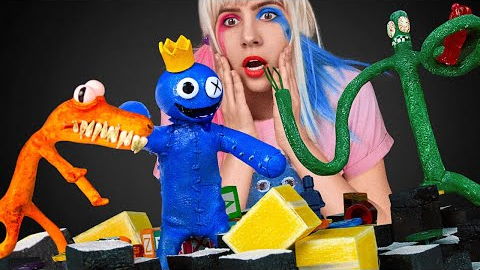 DIY Rainbow Friends Diorama